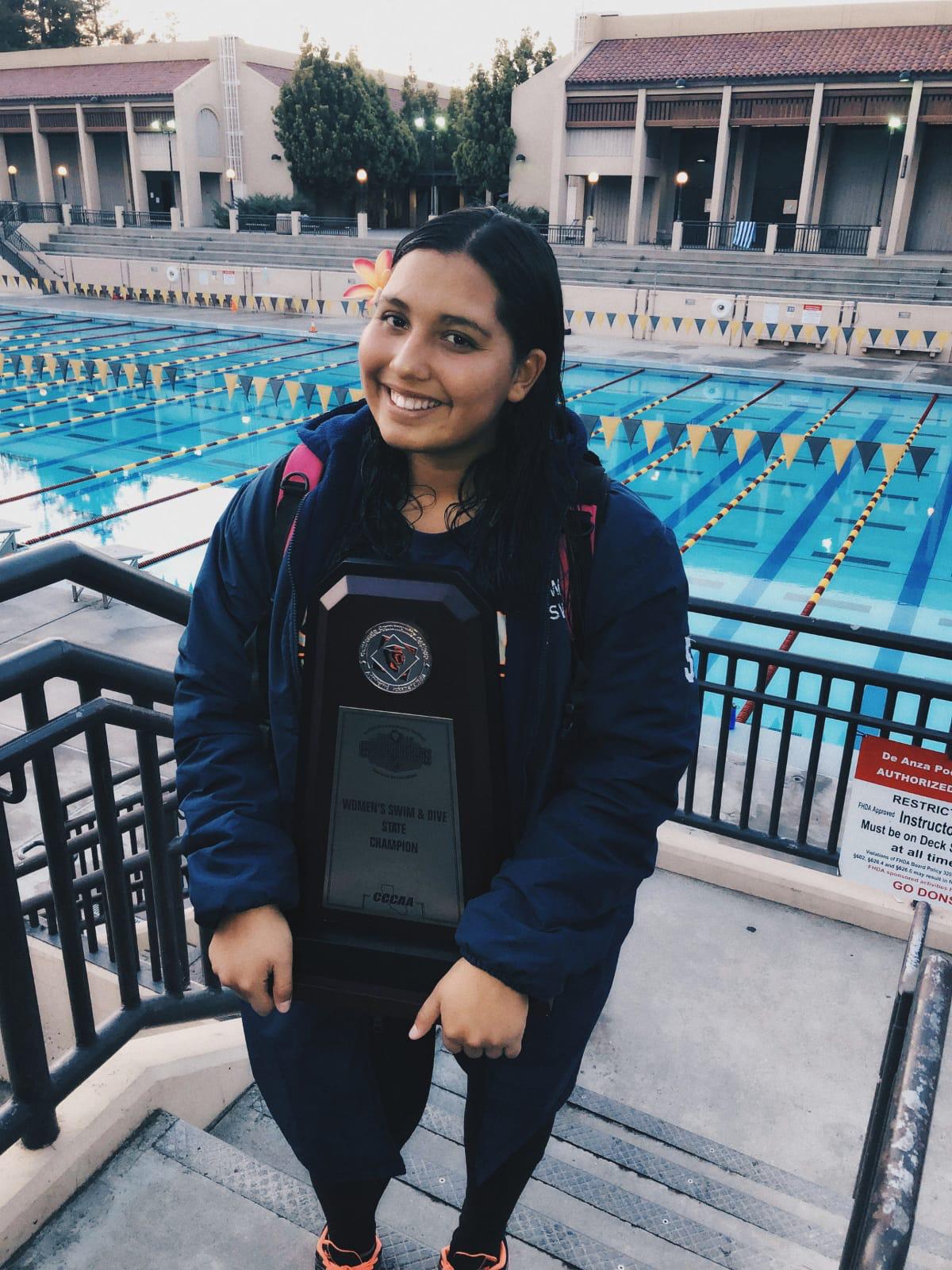 Michelle Cornejo: Nadadora Salvadoreña egresada del Orange Coast ...
